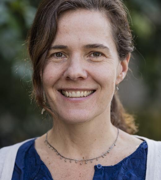 College of Biological Sciences - Stacey A. Combes